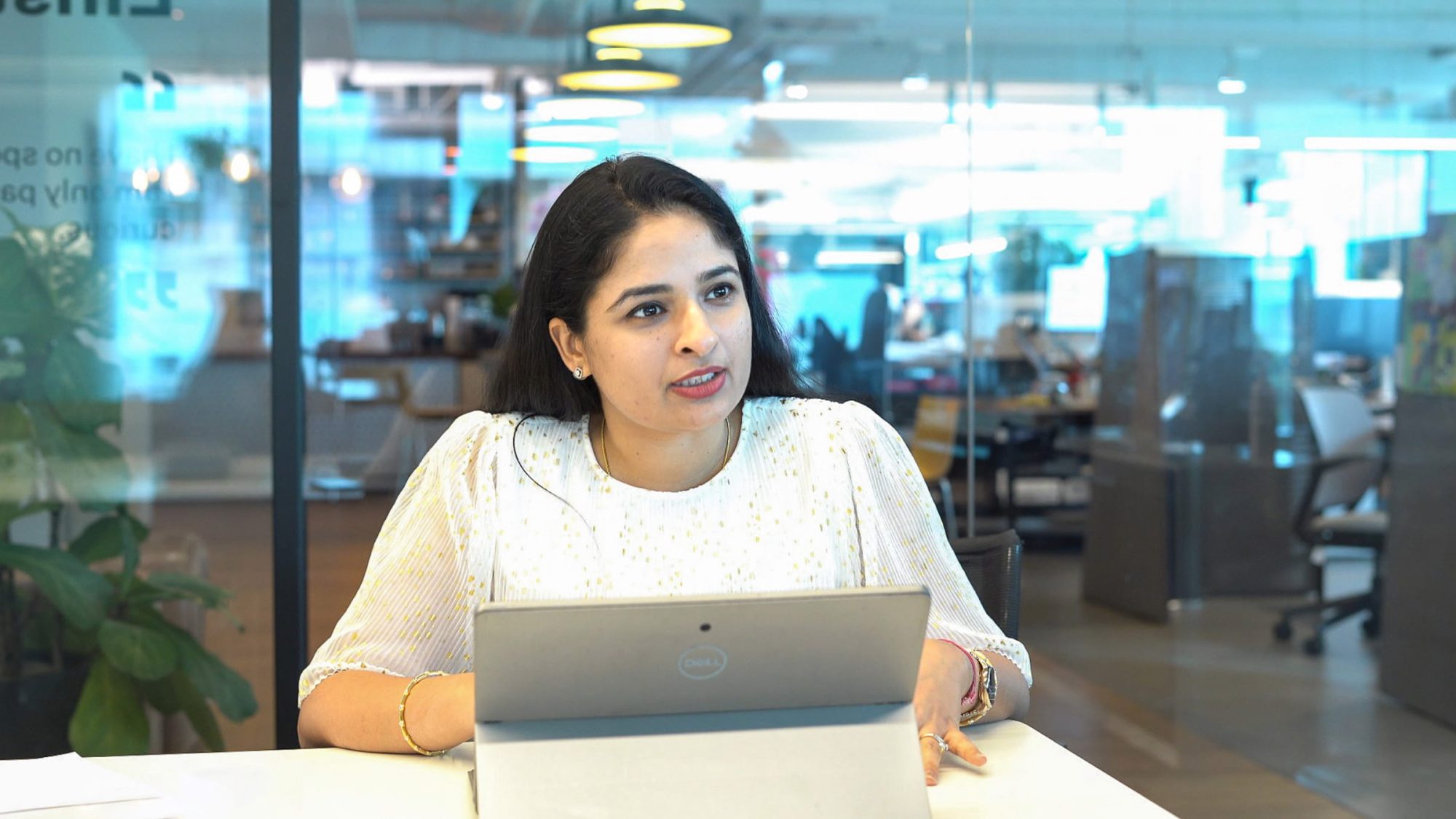 Reema Bhandari receives ‘Real Woman Award’ | M Moser Associates