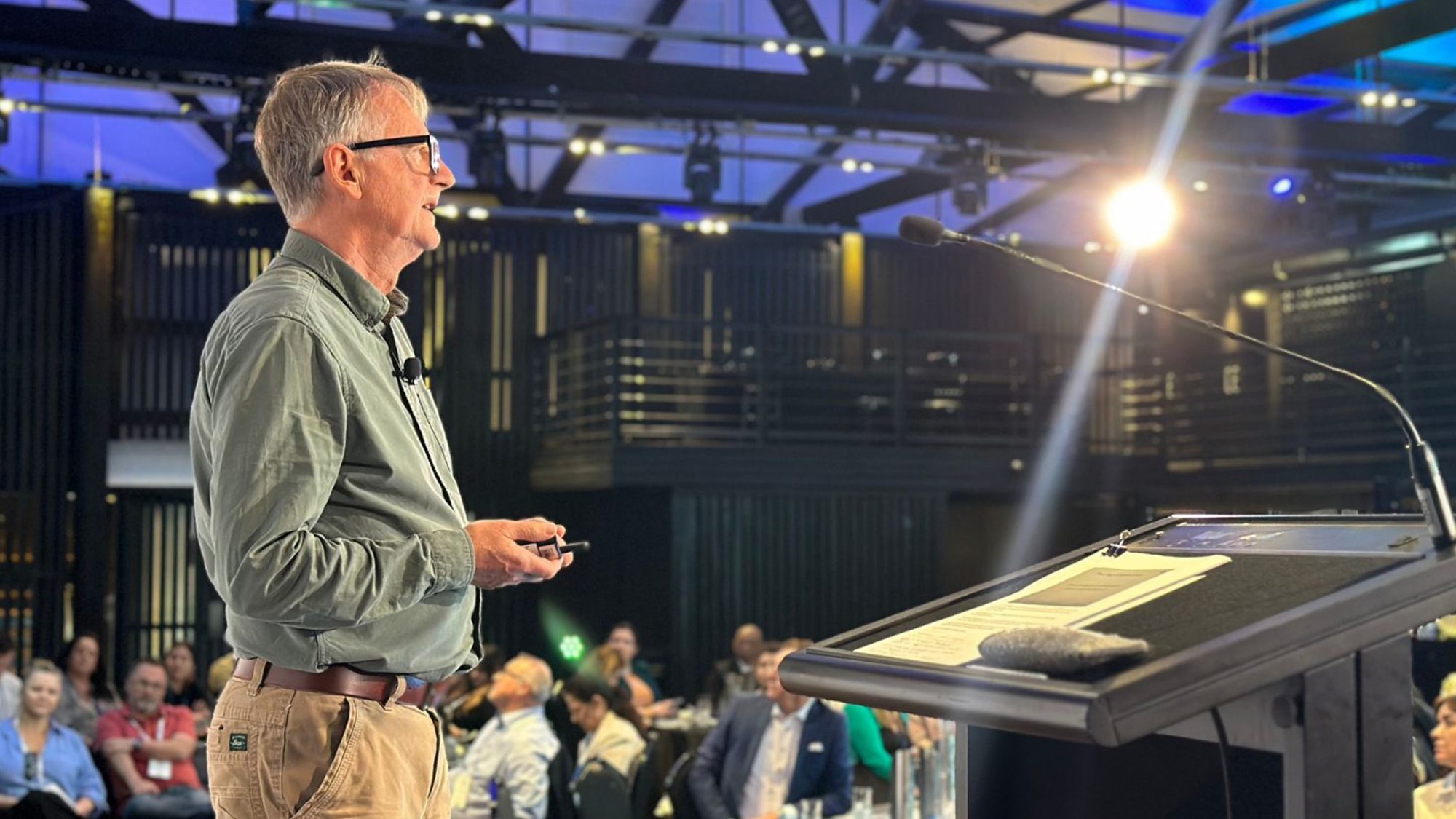 Steve Gale speaks at the Workplace Strategy Summit and WORKTECH | M ...